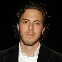 Jennifer Aniston Bio, Height & Weight - Creeto